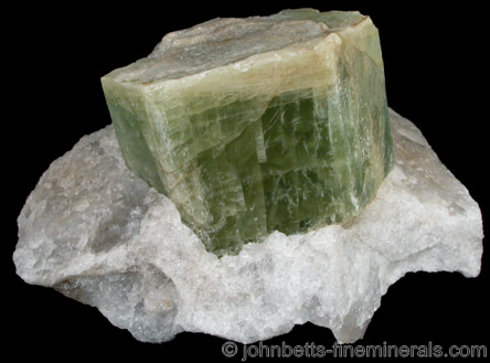 The Spiritual Meaning of Beryl Stone - TheReadingTub